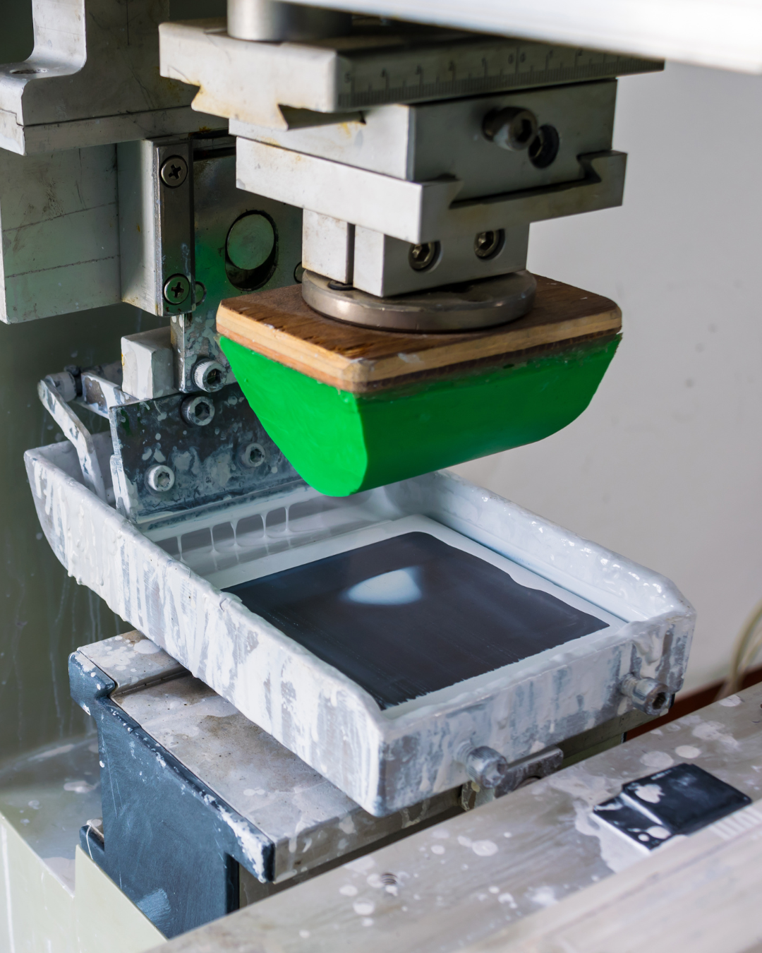 High-Quality Printing on Glass and Plastics: Techniques, Coatings, and ...